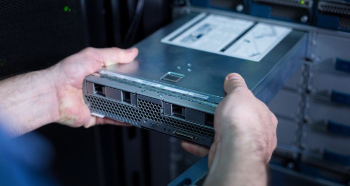 O que é a arquitetura cliente-servidor e como funciona?