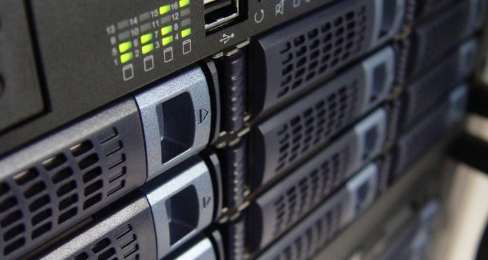 O que é a arquitetura cliente-servidor e como funciona?